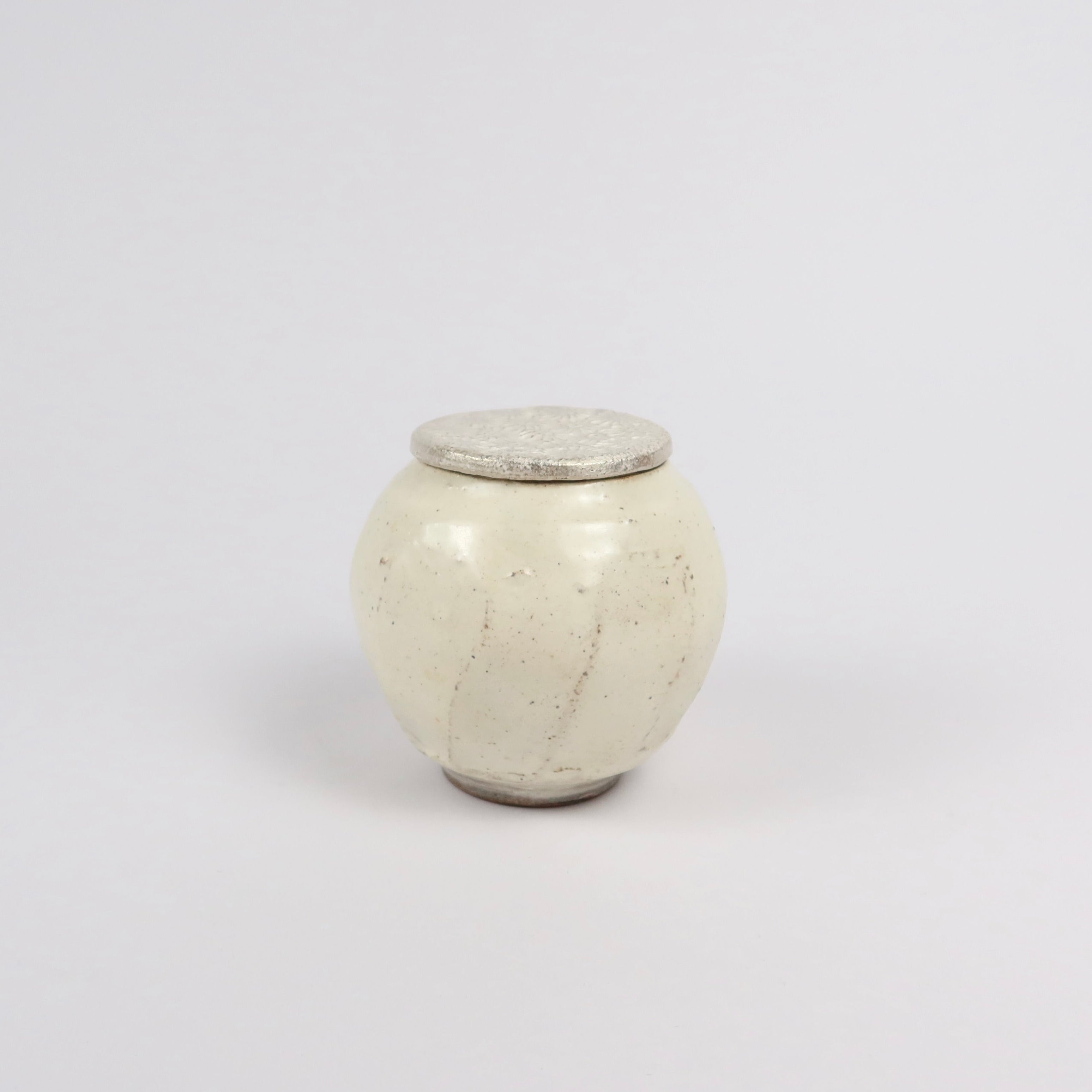 Korean Buncheong 'Gobaekdal' Silver-lidded Tea Caddy – EarthenArchive